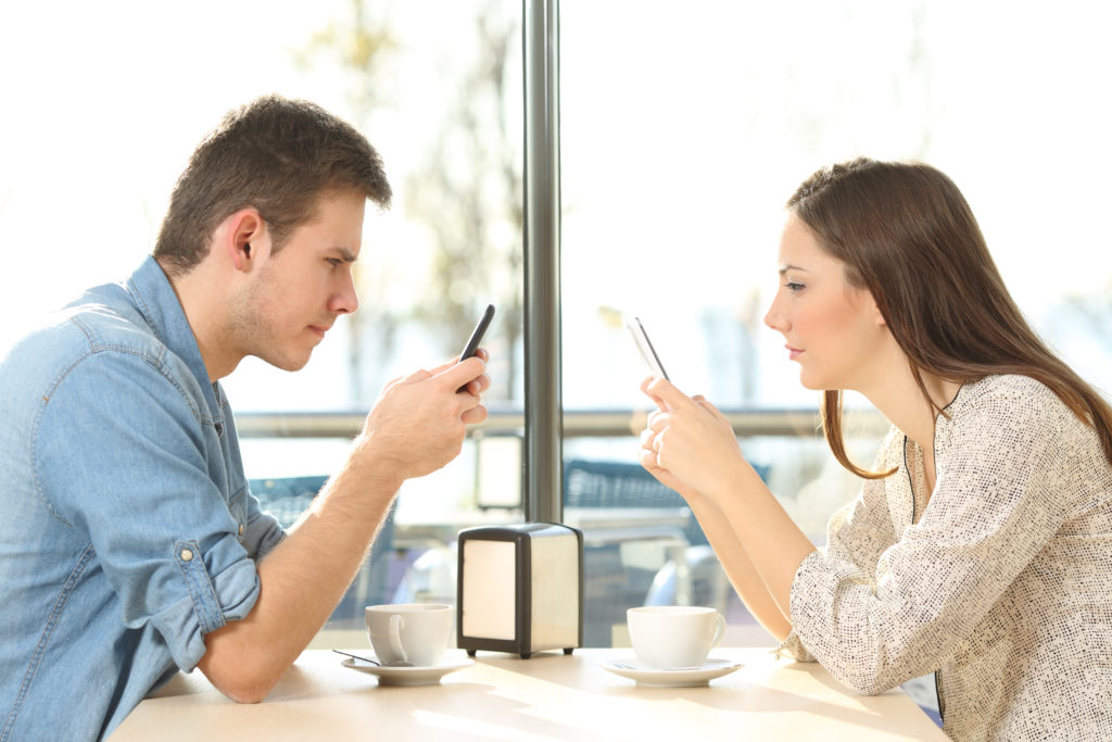 Are Electronic Devices Ruining Your Relationships - RWA Psychology ...